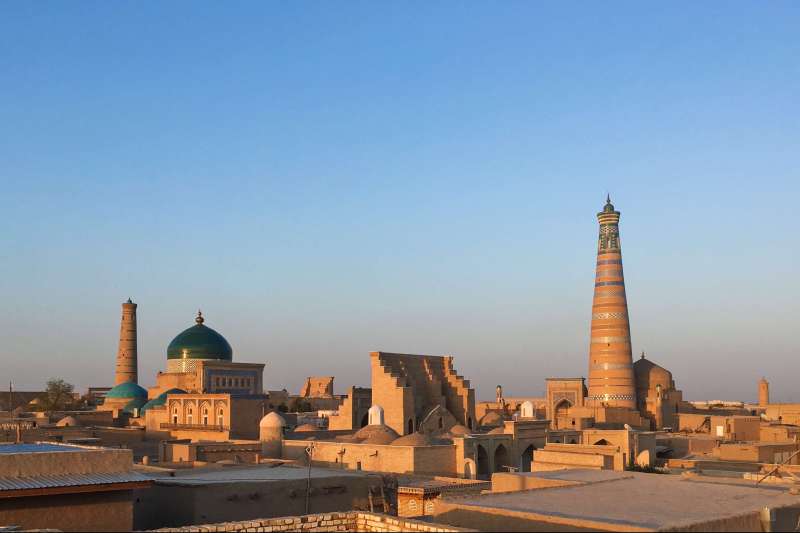 TREK TADJIKISTAN : Monts Fansky et cités de légende - Nomade Aventure